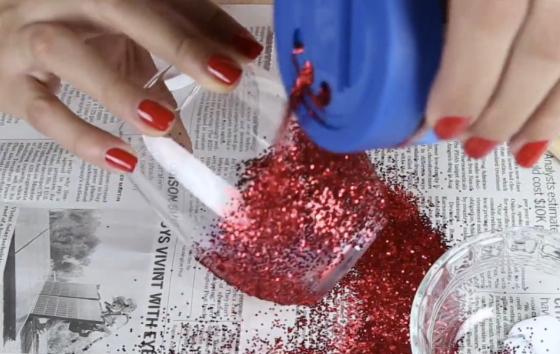 She Starts To Pour Glitter On This Glass Of Wine. When She's Done It's ...