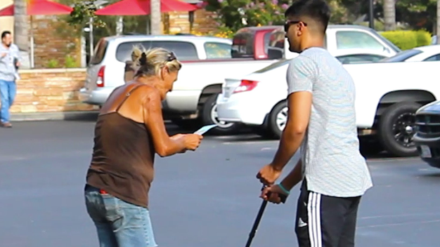 This Blind Guy Has A Winning Lottery Ticket And Asks This Lady If He ...